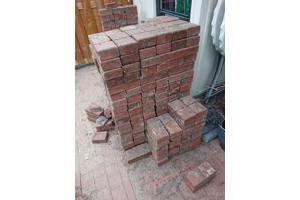 Rode stenen (betonklinkers?) gratis in Nieuwegein - Tuin en Terras ...