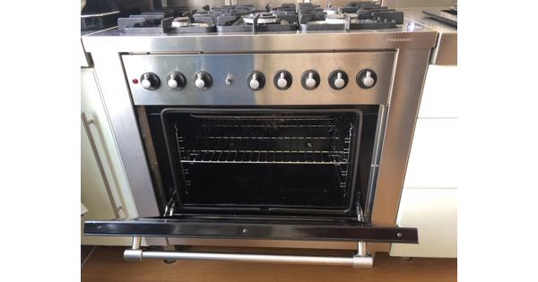Solitaire rvs-fornuis 5 pitten plus oven in Rotterdam - Huis en ...