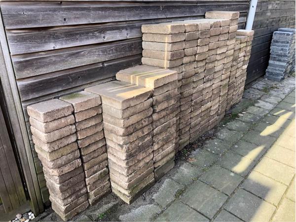 Gratis tuintegels / stoeptegels in Utrecht - Tuin en Terras, Tegels en ...