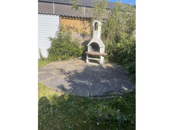 Rond terras met barbecue in 's-Gravenhage - Tuin en Terras, Tegels en ...